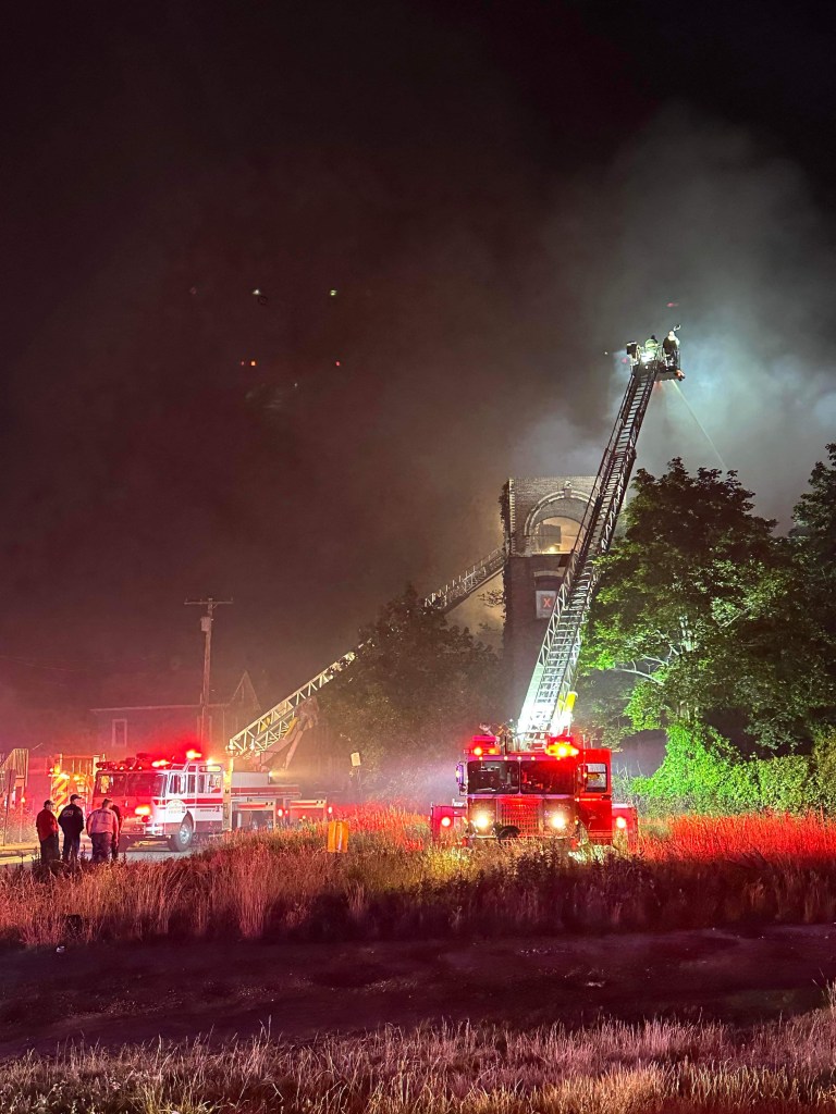 Massive Fire Destroys Warehouse in Middlesex County – Jersey Coast ...
