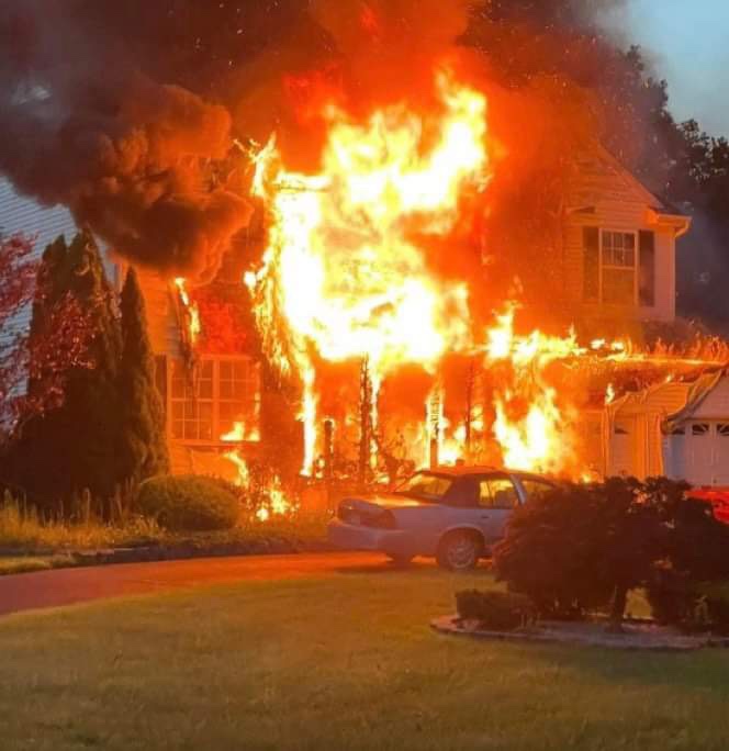 Firefighters Responding to Structure Fire with Possible Entrapment ...