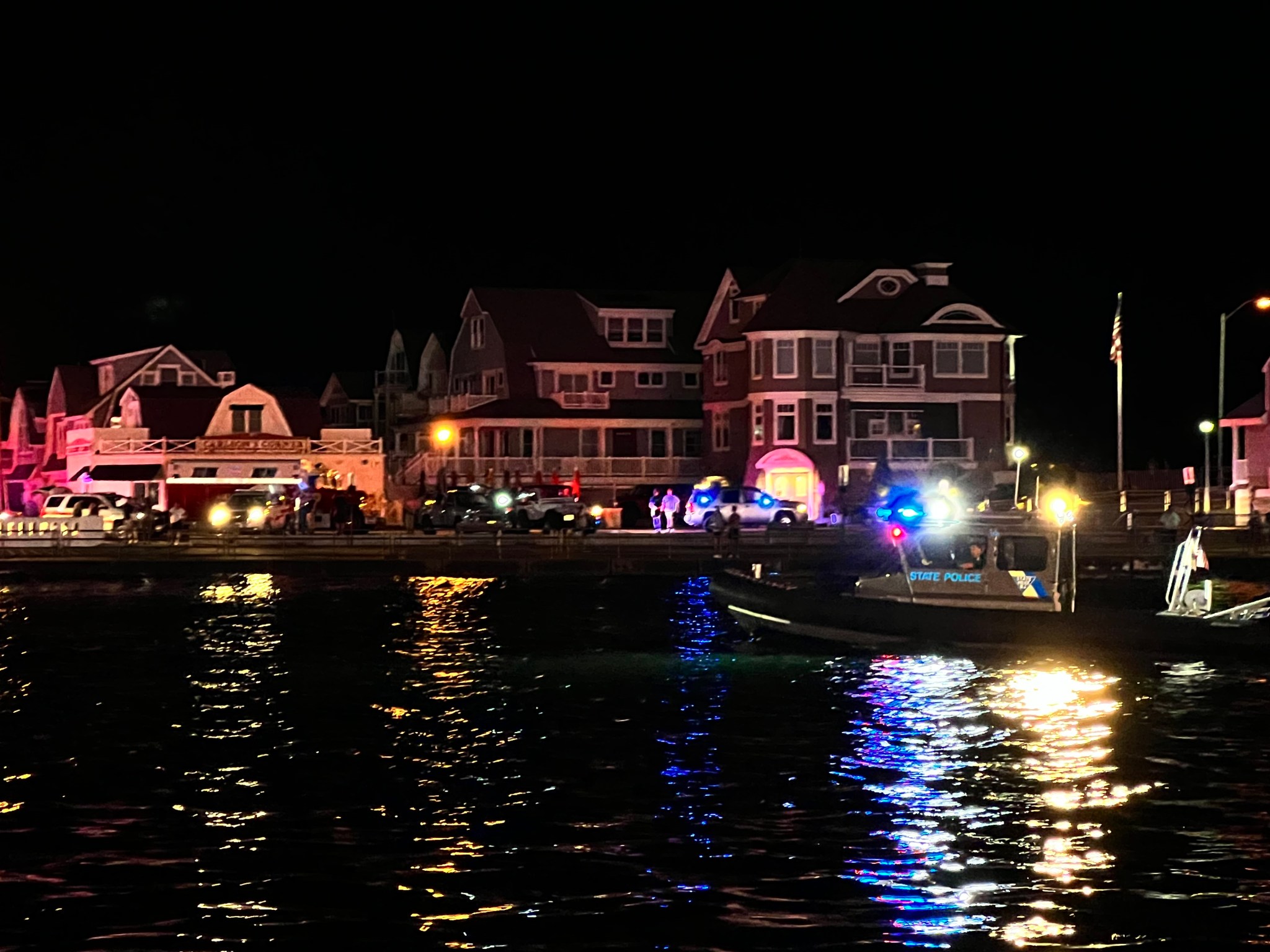 Latest on Boat that Capsized in Manasquan Inlet – Jersey Coast ...